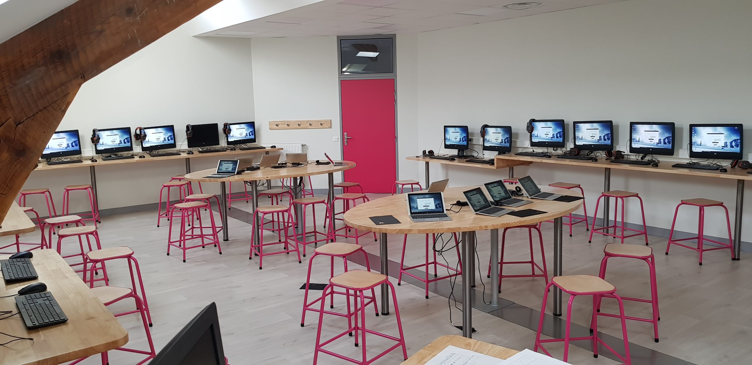 Installations informatiques et audiovisuelles en entreprise - SIIRA